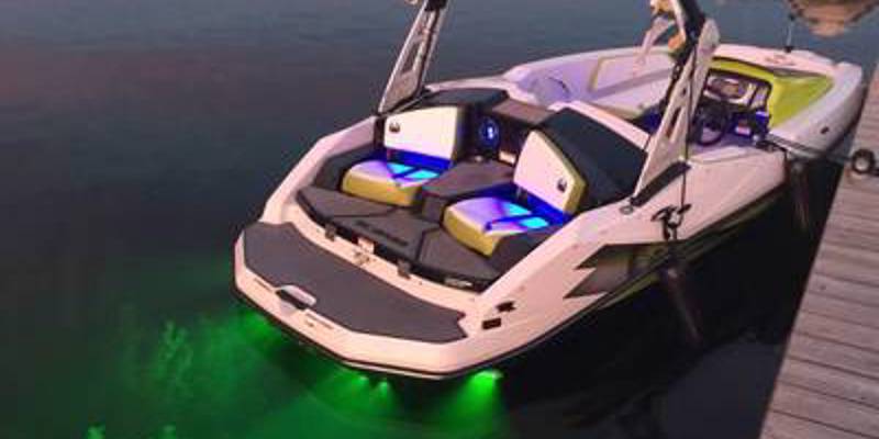 A Guide To Basic Jet Boat Handling And Maneuvering Wavetech Powersports ...