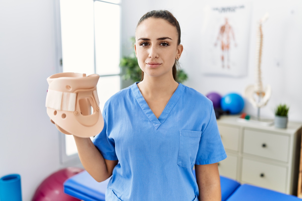 Guide To Wearing Your Cervical Hard Collar Heavenly Wheels Inc. Johns ...