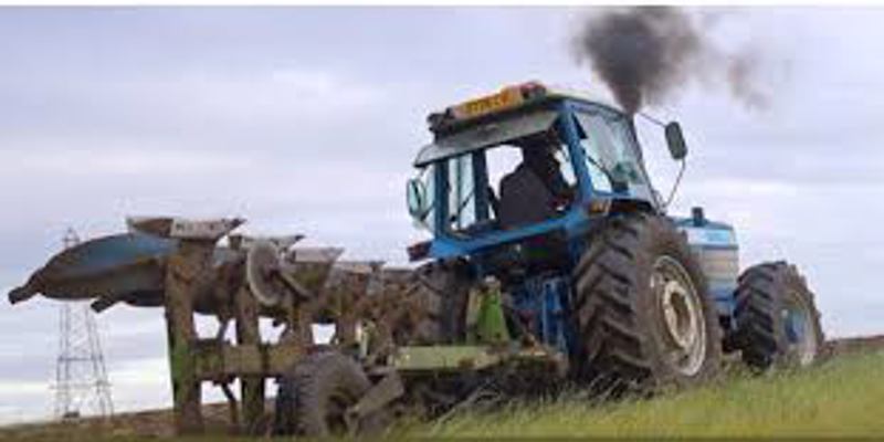 Causes of Tractor Smoke Tractor Ranch Company Phoenix, AZ (602) 734-9944