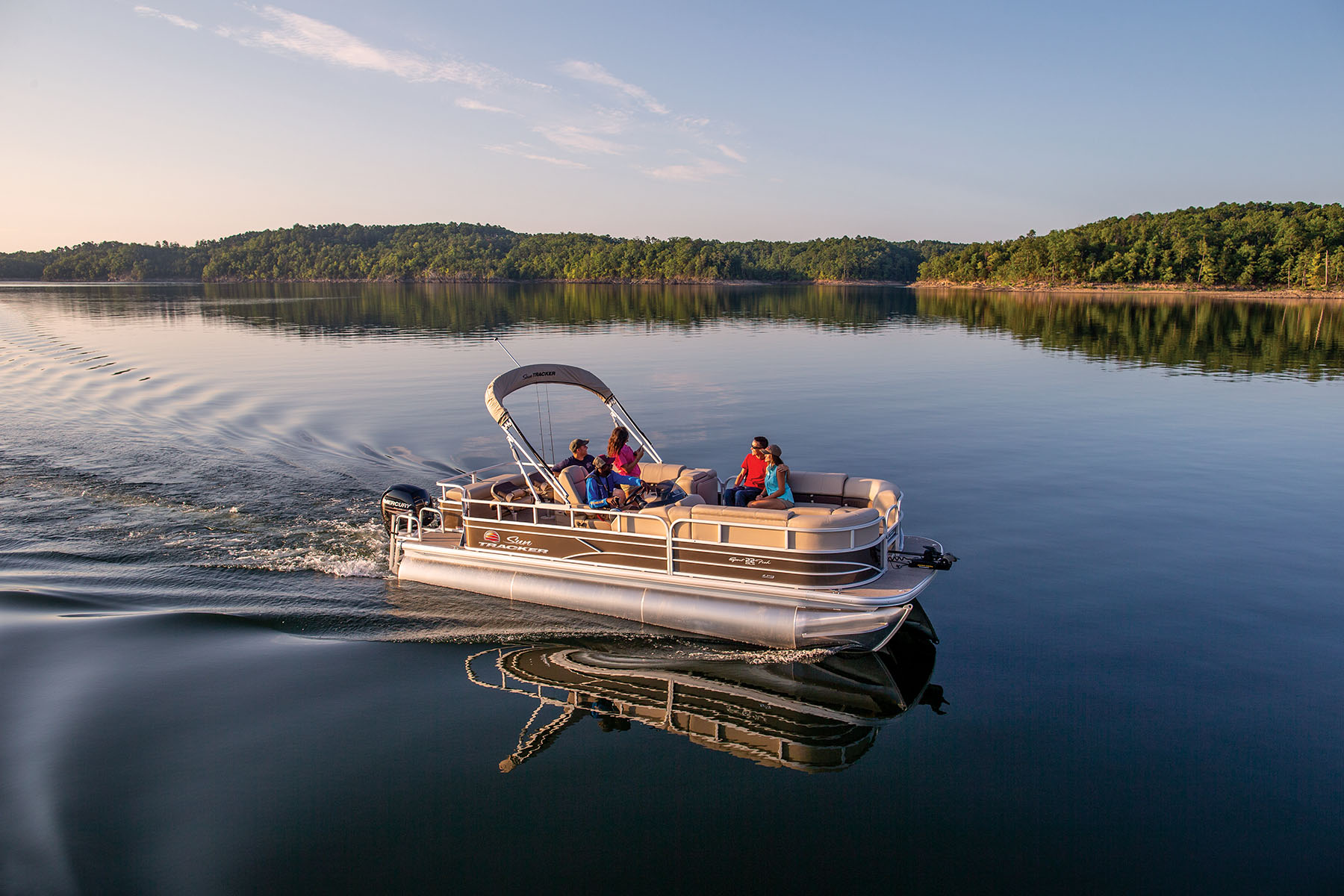 Used Pontoon Boats | Warner's Dock Inc.