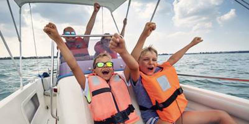 8 Summertime Boating Tips for Everyone Wavetech Powersports Fort Myers ...